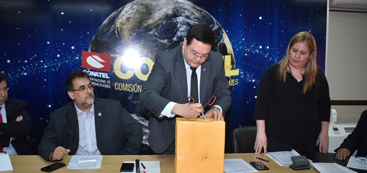 Vox se quedó con el primer proyecto del año de los Fondos de Servicios ...