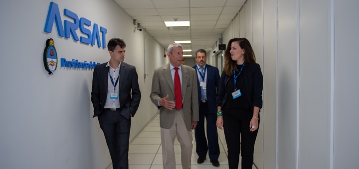 Arsat: nueva gestión retoma el rumbo satelital y anuncia tercer ...