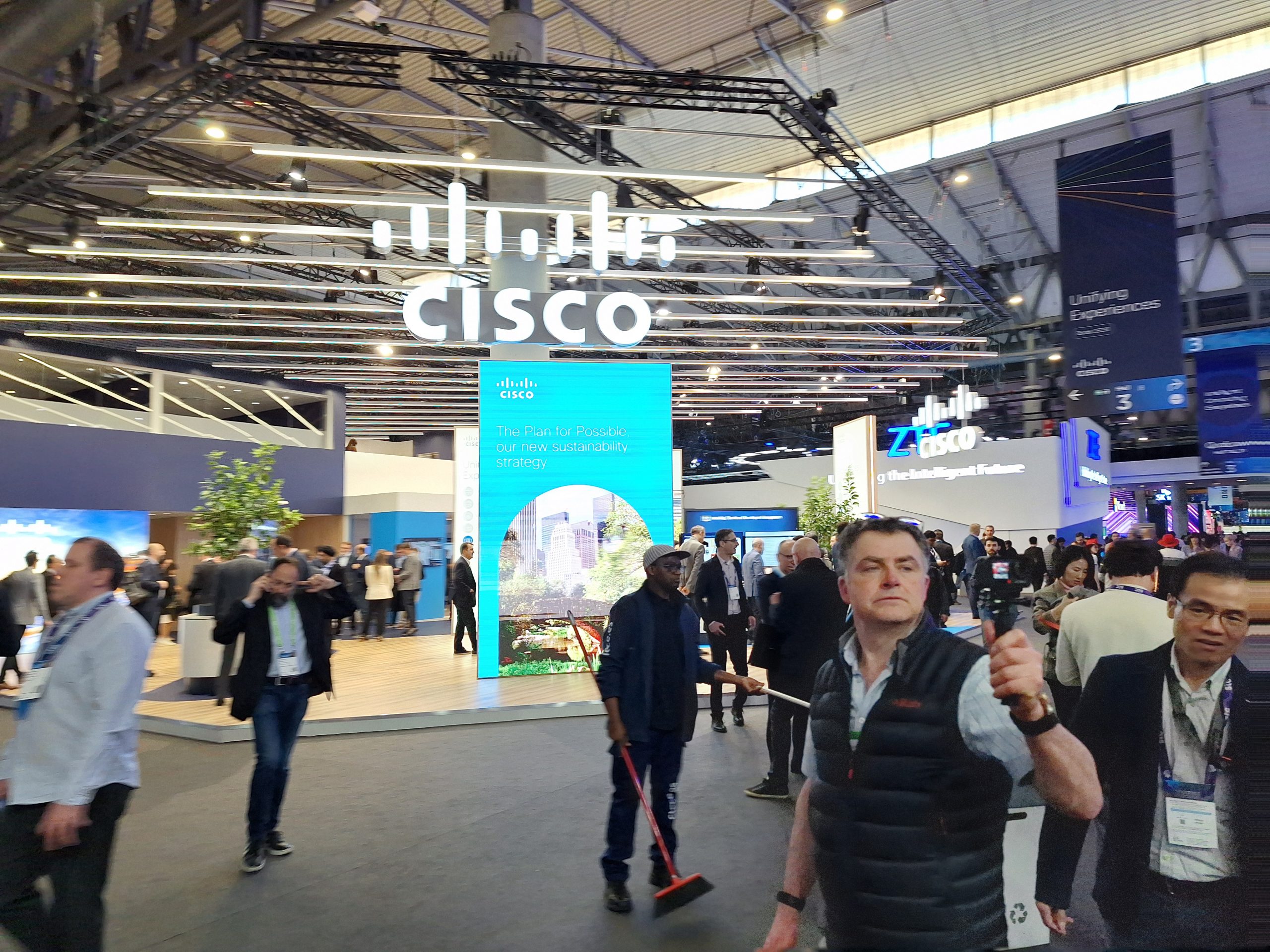 MWC24 Cisco – TeleSemana.com